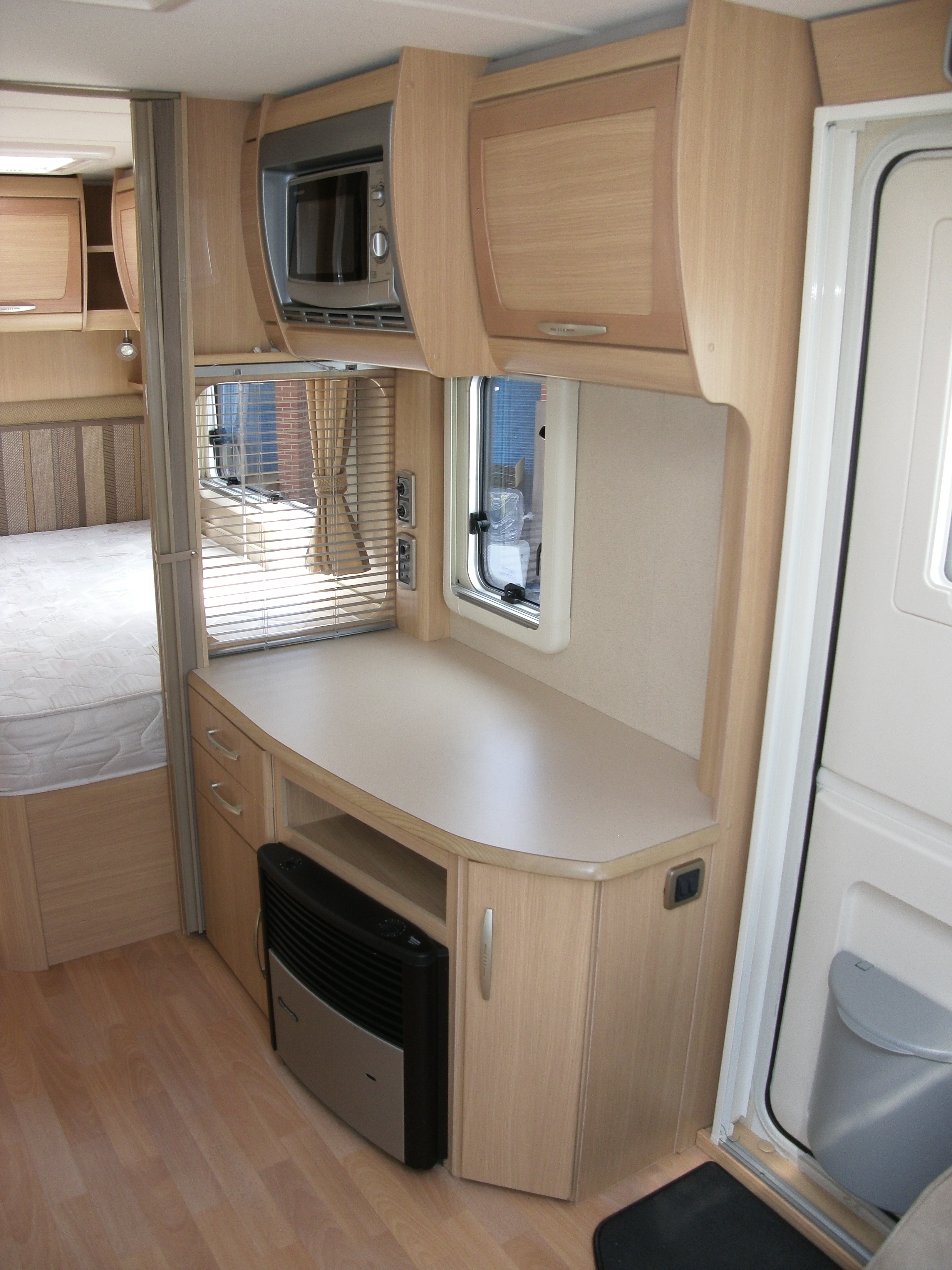 2008 Abbey Spectrum 418 - SOLD | Black Country Caravans & Camping