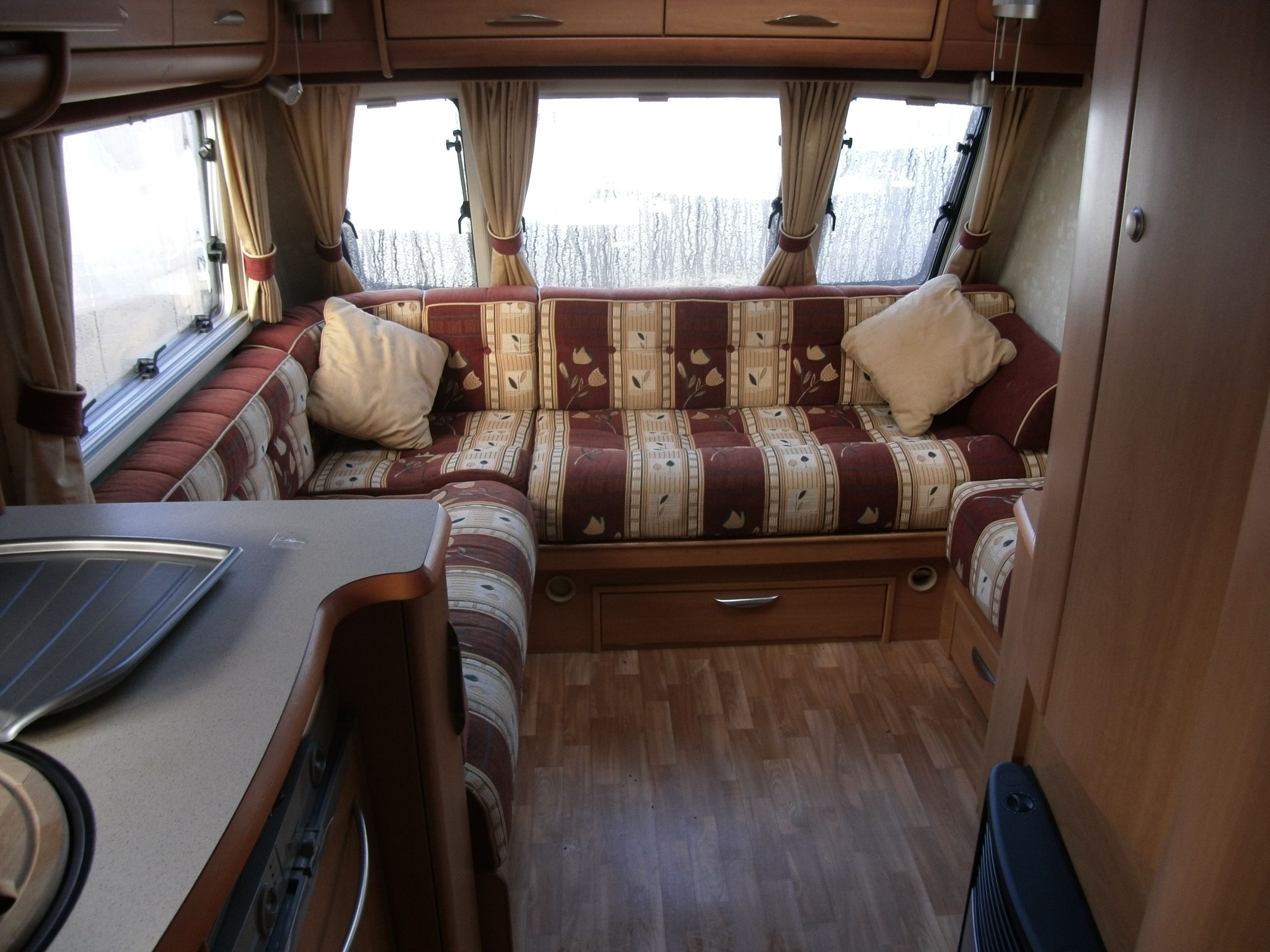 2004 Swift Challenger 490 SE - SOLD