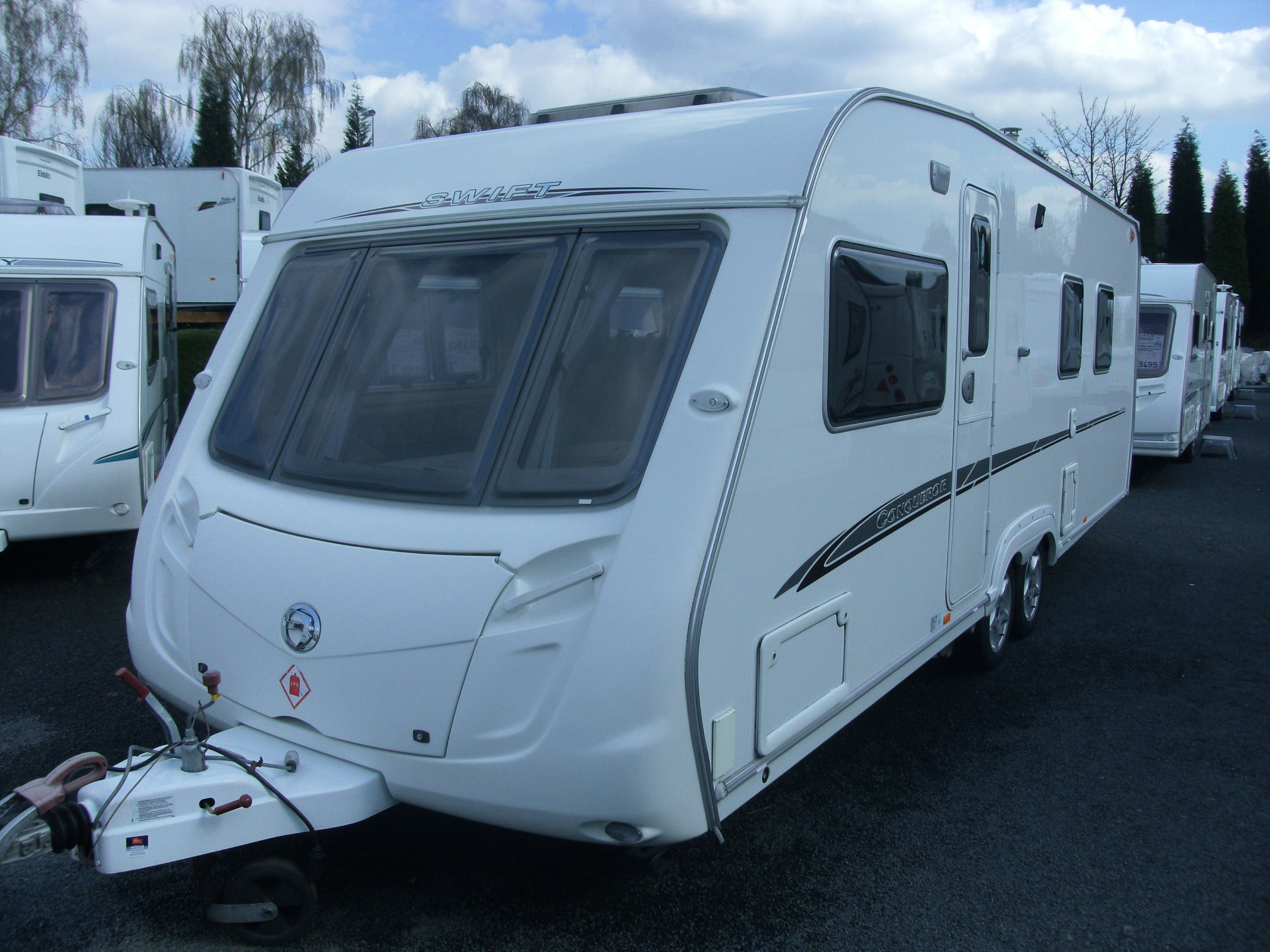 2007 Swift Conqueror 645 Lux - SOLD | Black Country Caravans & Camping