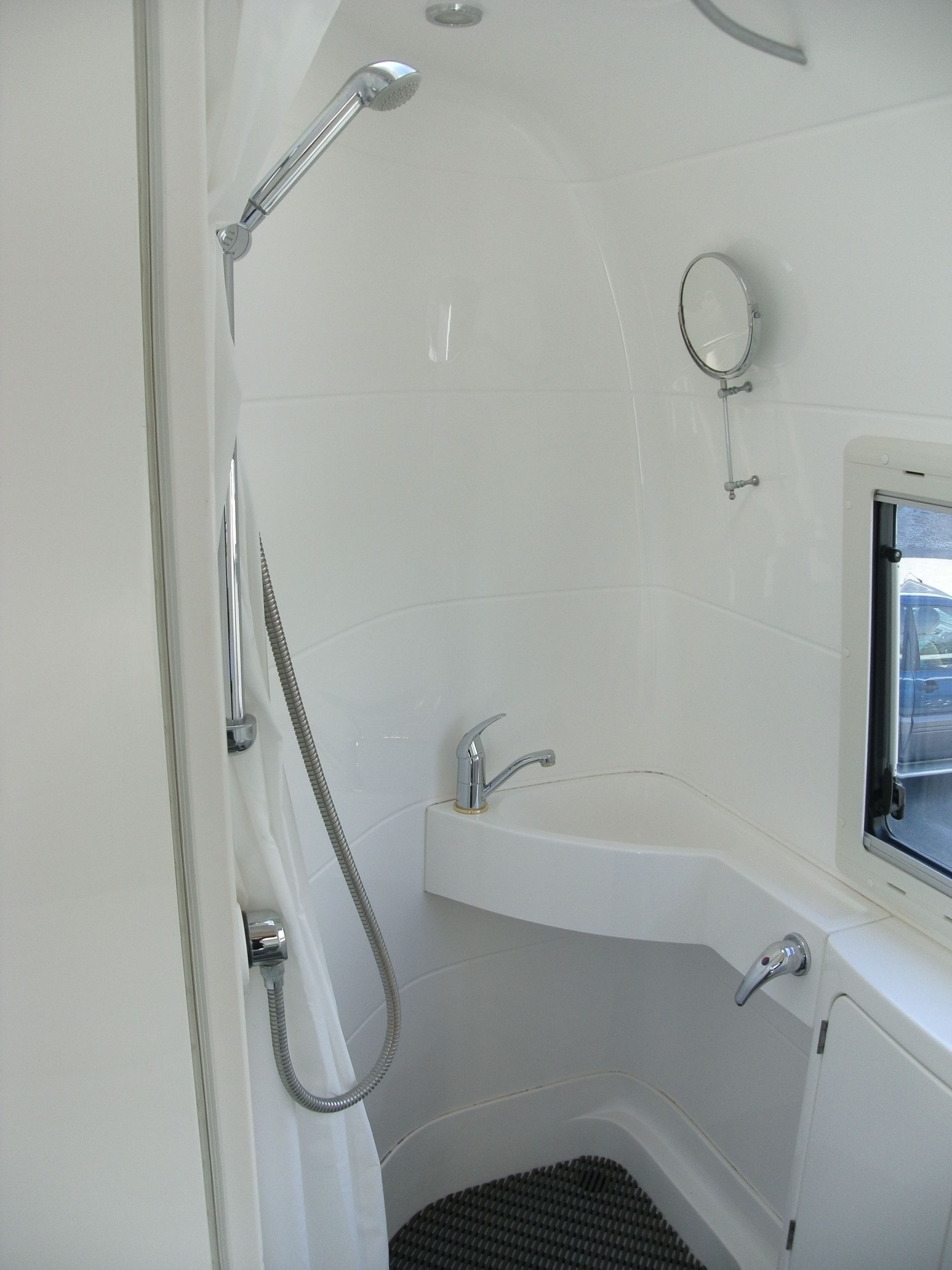 2007 Voyager Vector 650 - SOLD | Black Country Caravans & Camping